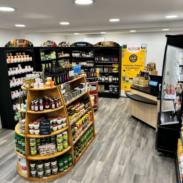 Boutiques - Découvrez nos Points de Vente Domaine des Terres Rouges